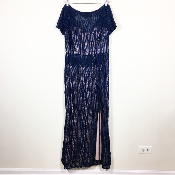 JS Collections | Dresses | New Js Collections Embroidered Lace Gown Sz ...